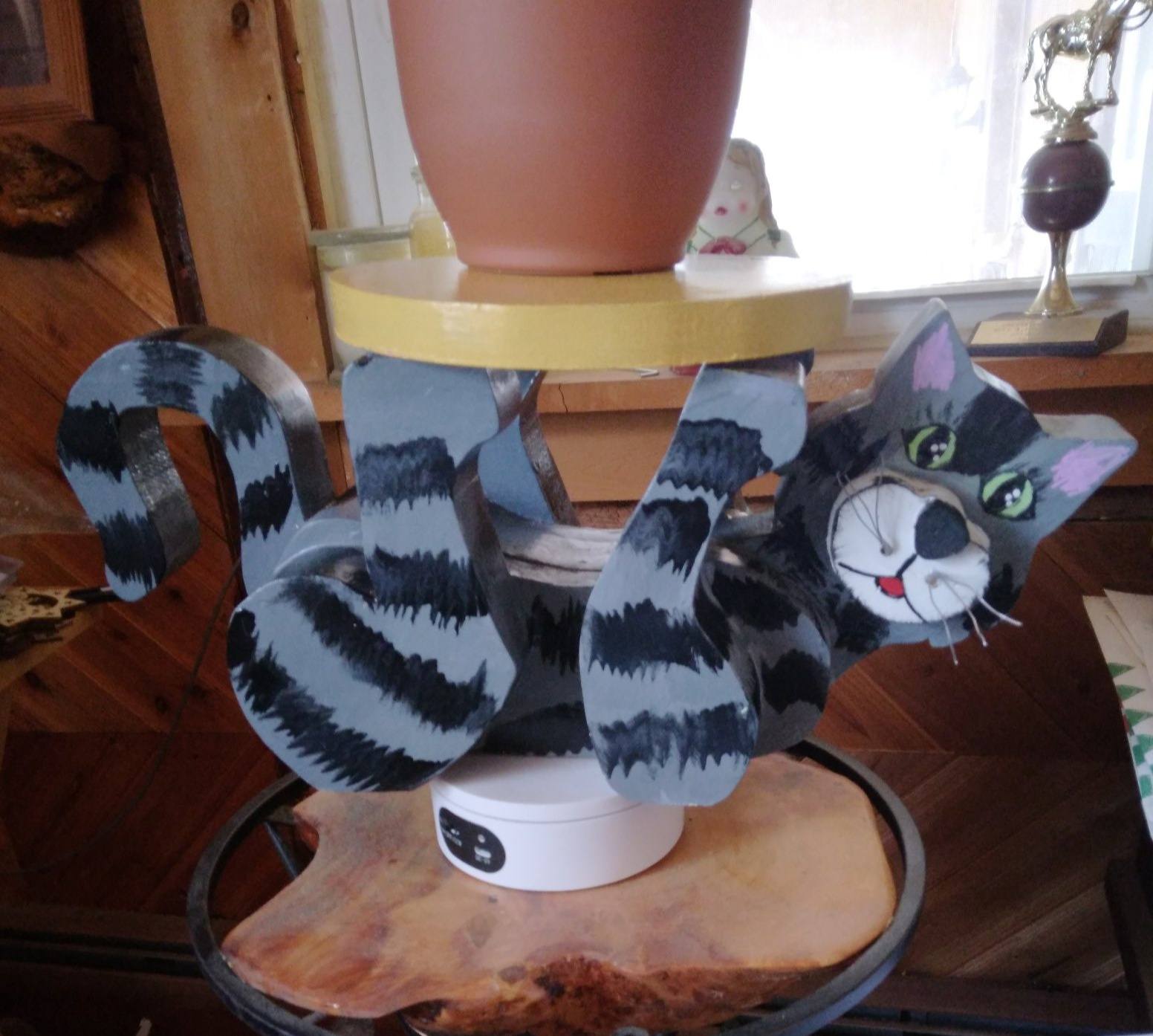 Grey tiger cat planter, cat planter holder - Crossknots Woodworking